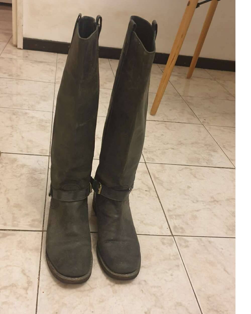 Renová Tu Vestidor - Botas Prune