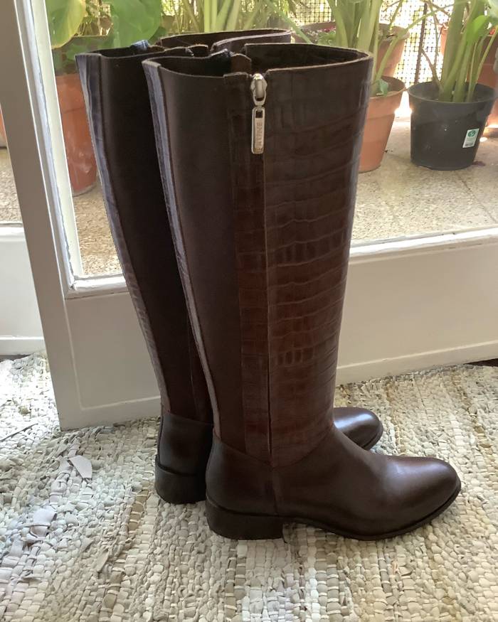 Renová Tu Vestidor - Botas Prune