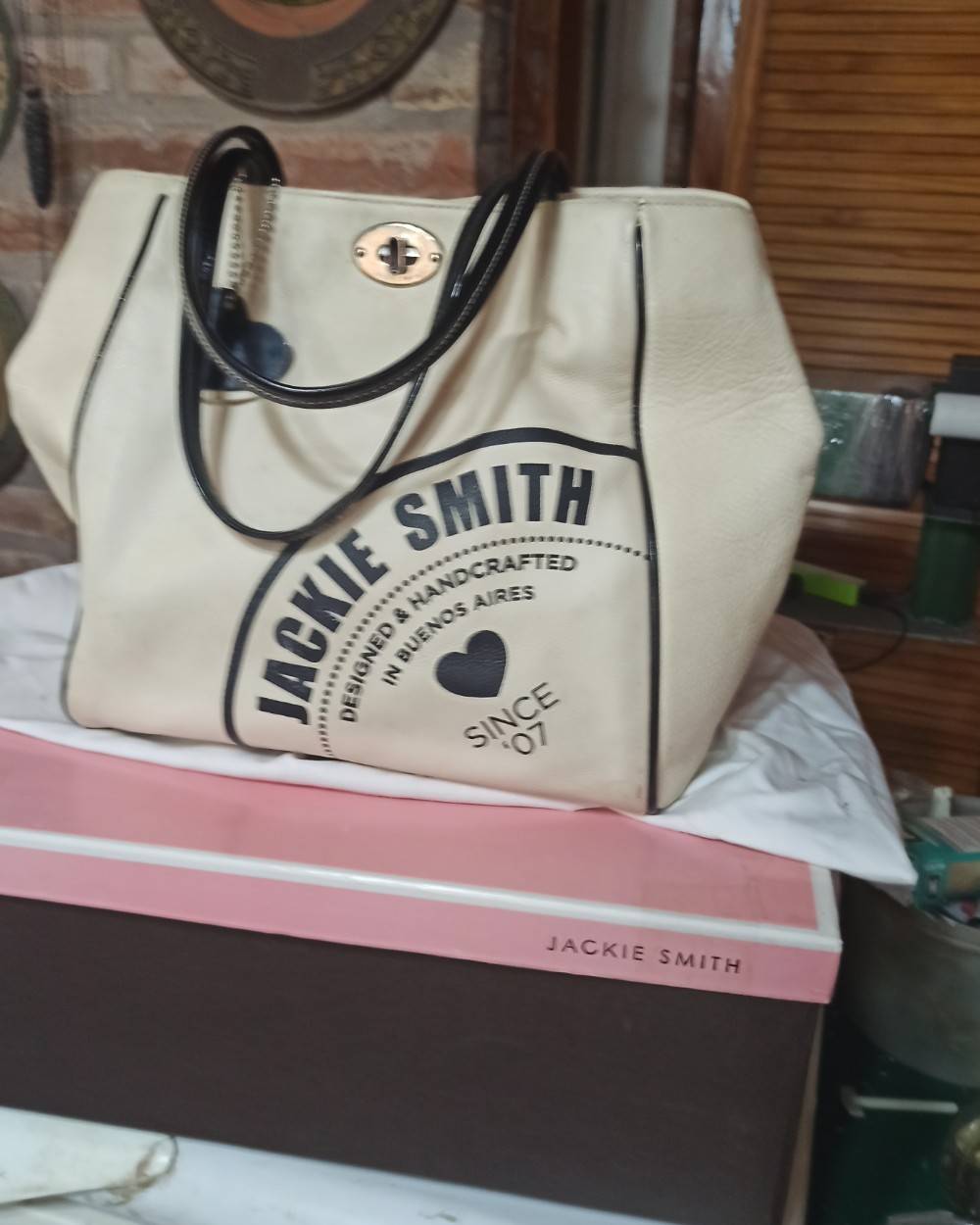 Renová Tu Vestidor - Cartera Jackie Smith