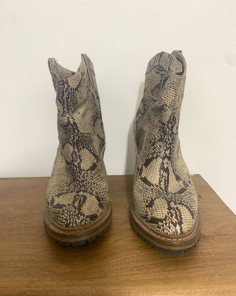 Renová Tu Vestidor - Botas Prune