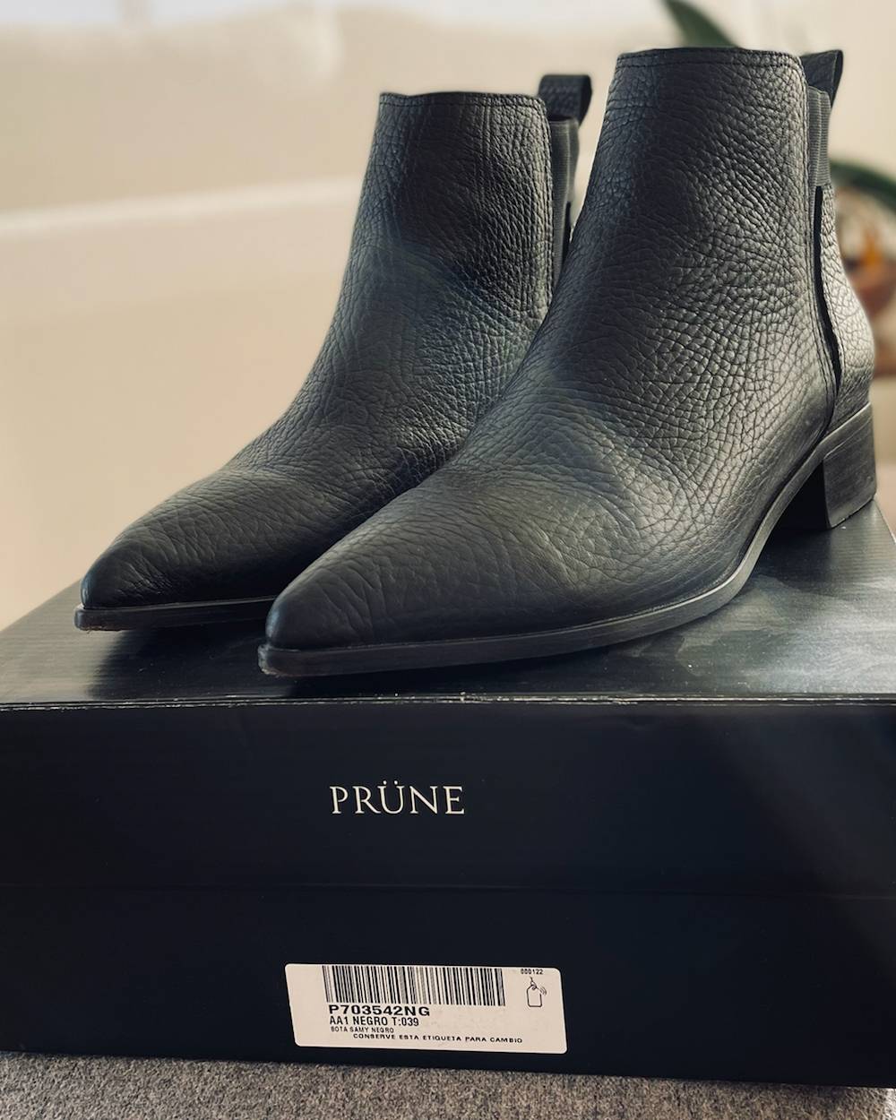 Renová Tu Vestidor - Botas Prune