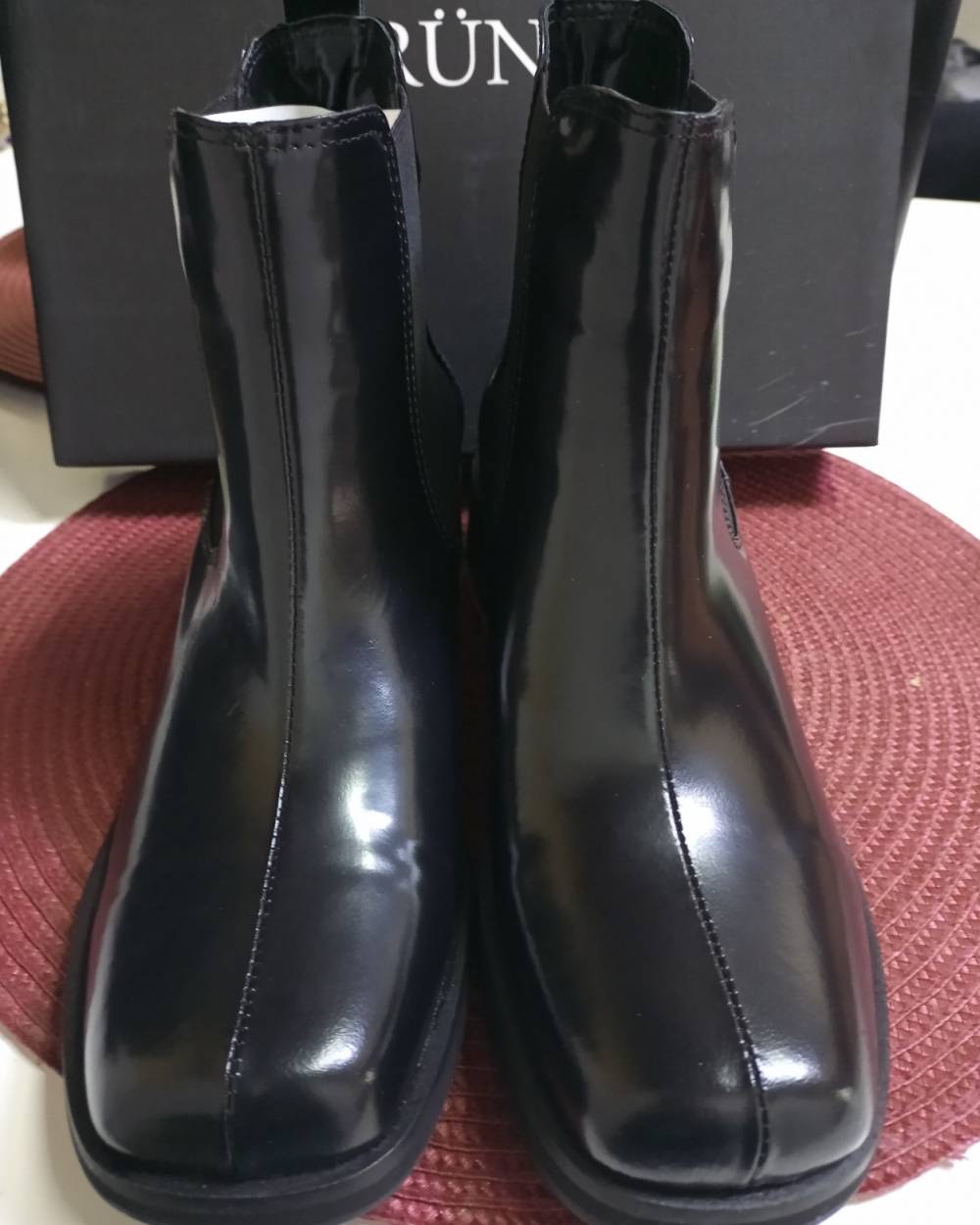 Renová Tu Vestidor - Botas Prune