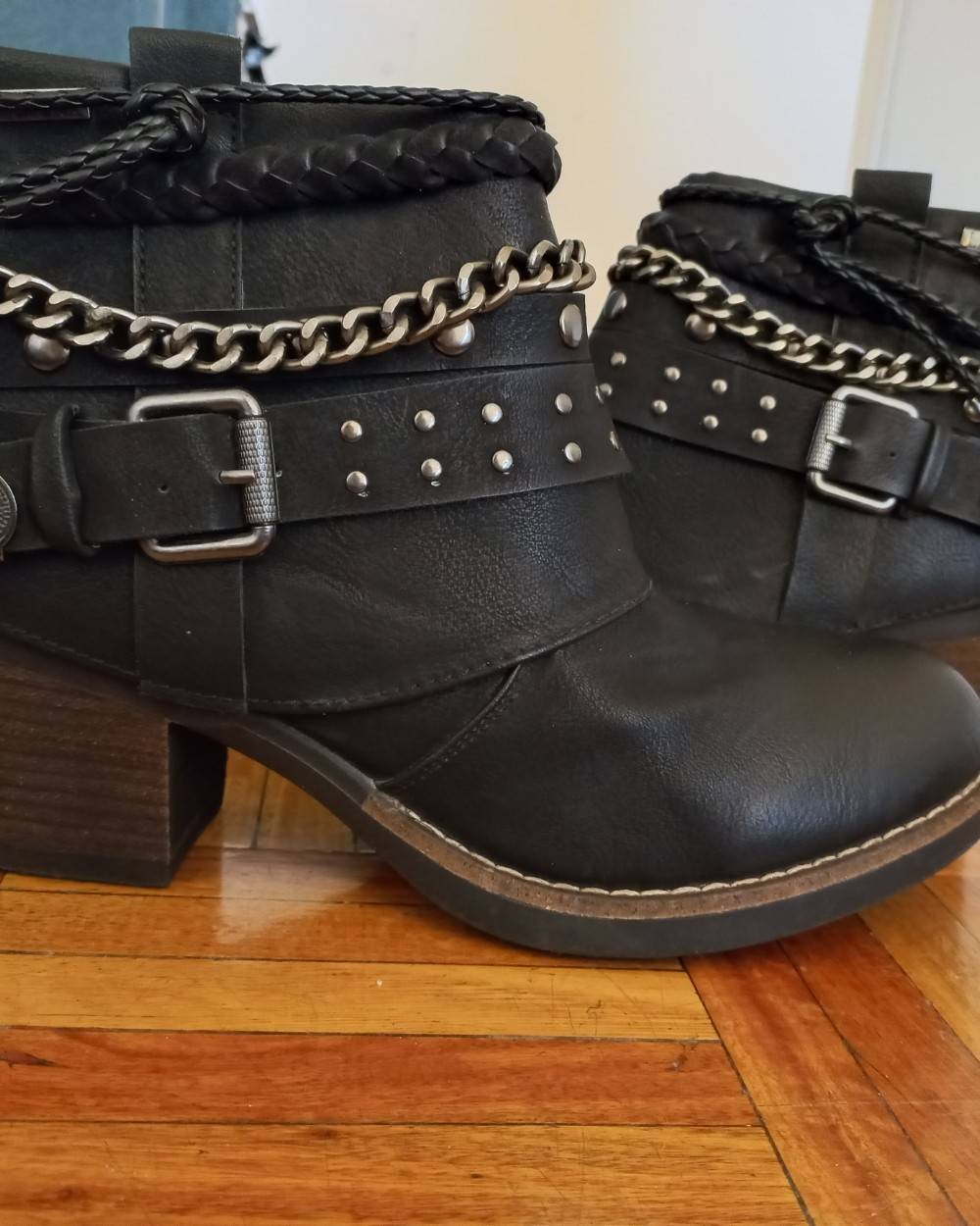 Renová Tu Vestidor - Botas Lady Stork