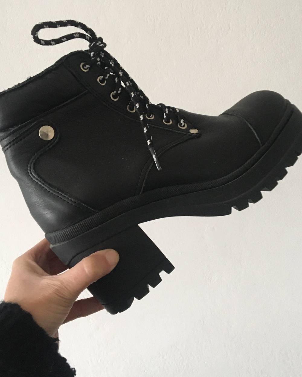 Renová Tu Vestidor - Botas Sibyl Vane