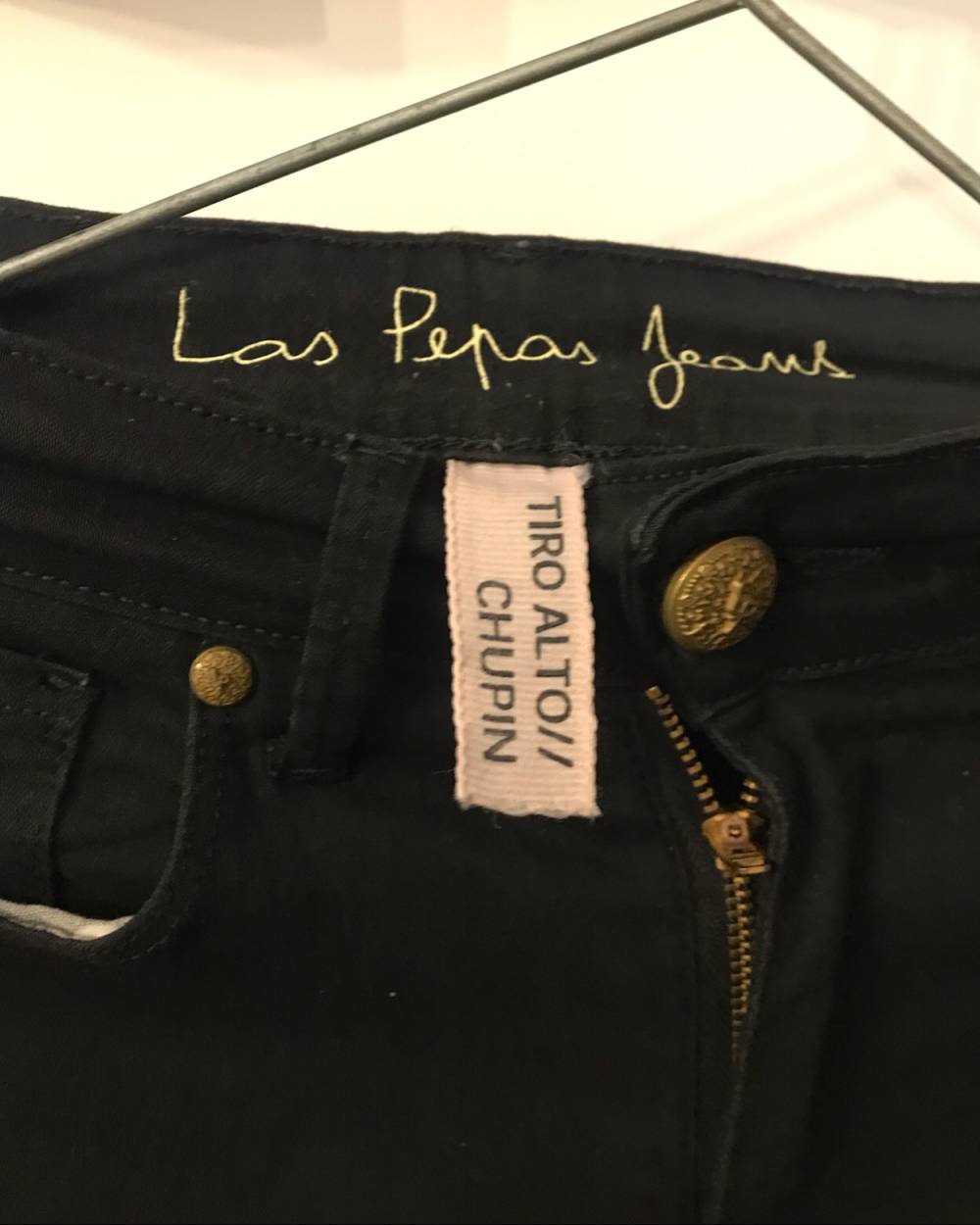 Renová Tu Vestidor - Pantalón Las Pepas