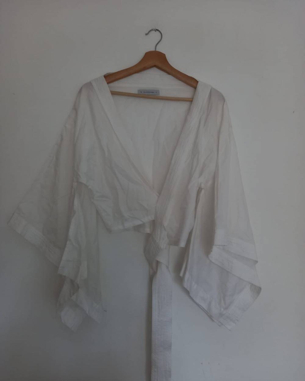 Renová Tu Vestidor - Camisa Black Mamba