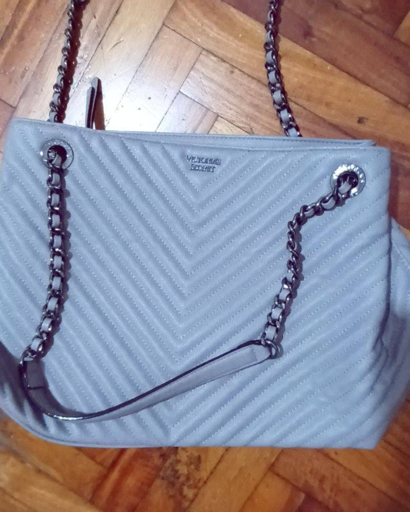 Renová Tu Vestidor - Cartera Victoria's Secret