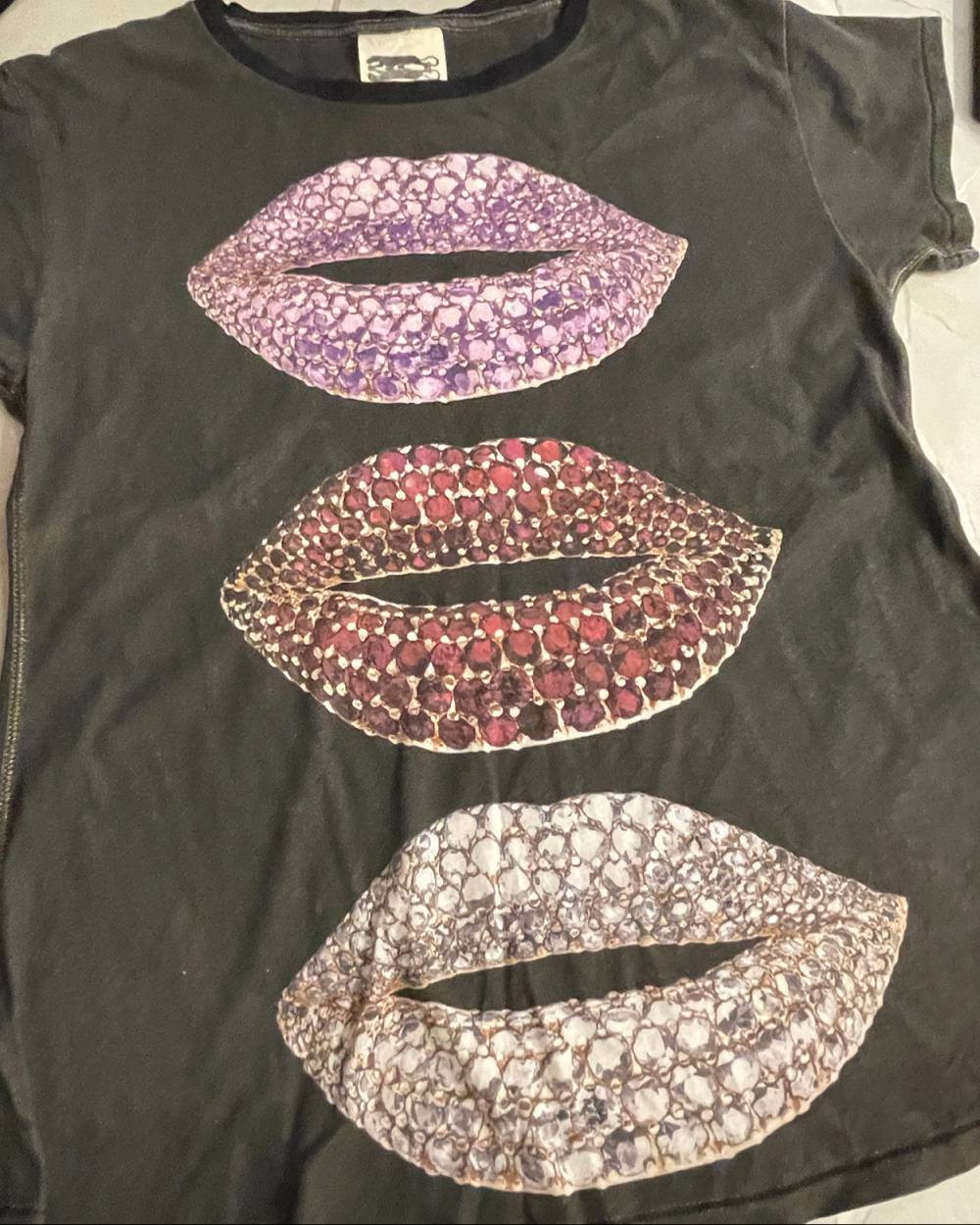 Renová Tu Vestidor - Remera Jazmin Chebar