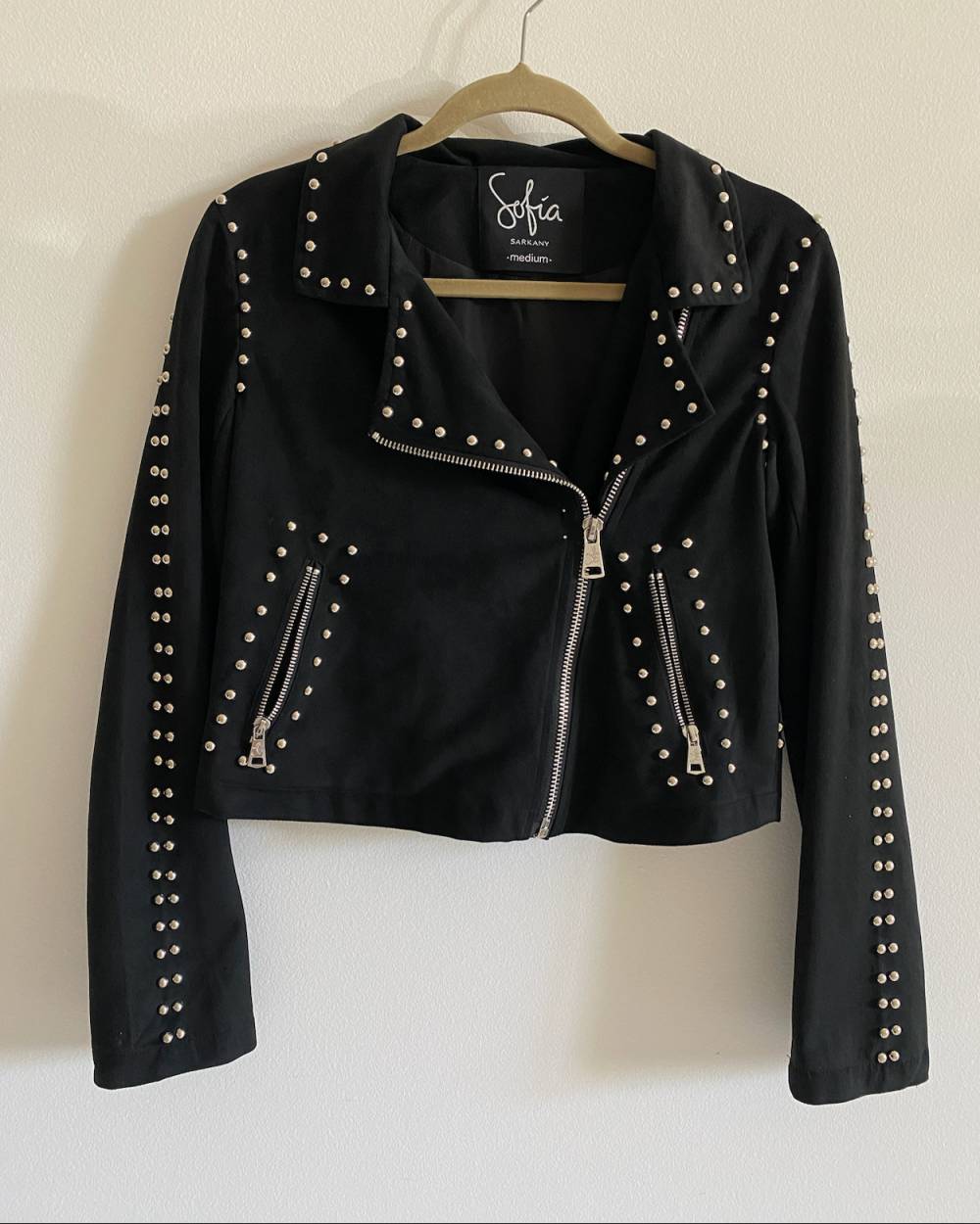 Renová Tu Vestidor - Campera Sofia Sarkany