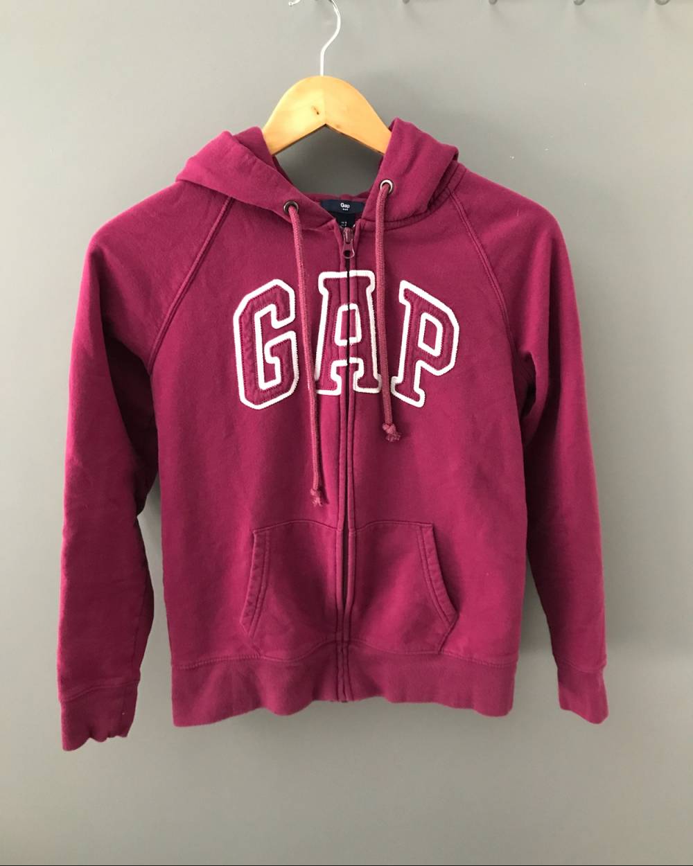 Renová Tu Vestidor - Buzo GAP