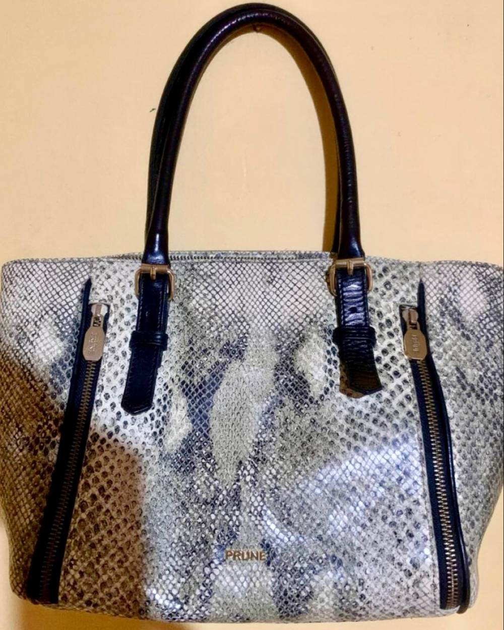 Renová Tu Vestidor - Cartera Prune