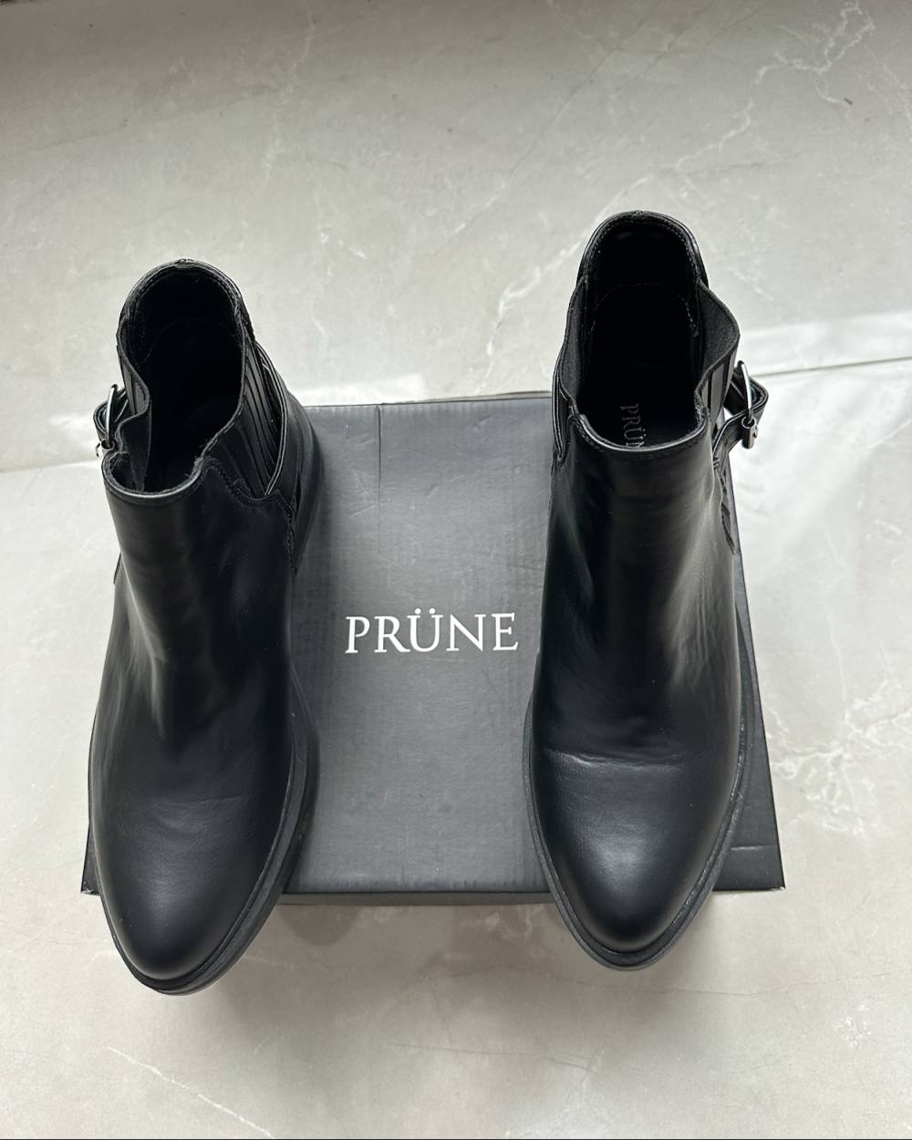 Renová Tu Vestidor - Botas Prune