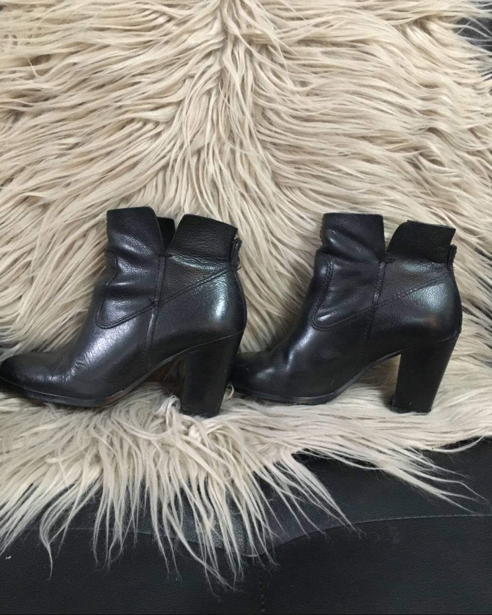 Renová Tu Vestidor - Botas Prune