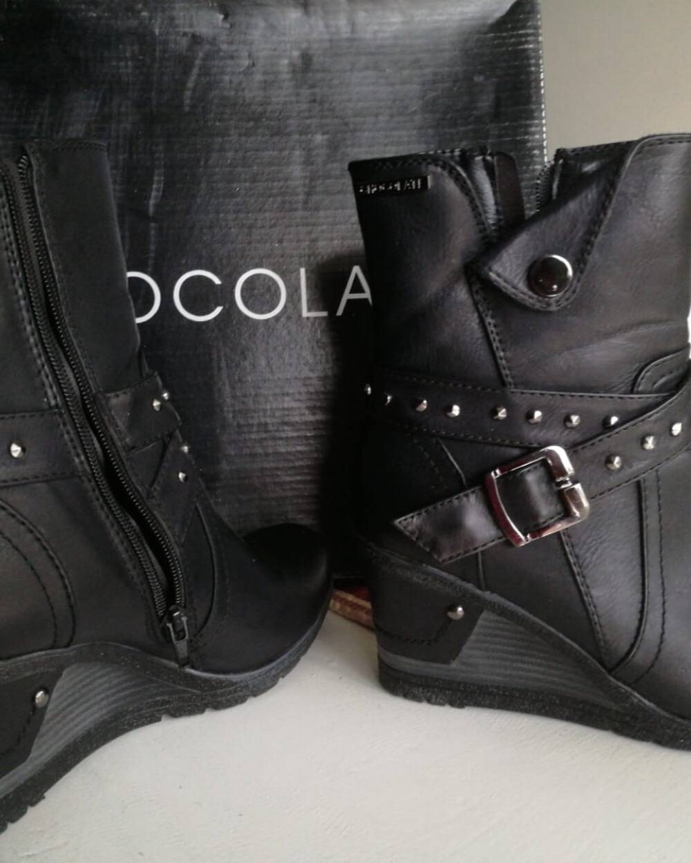 Renová Tu Vestidor - Botas Chocolate