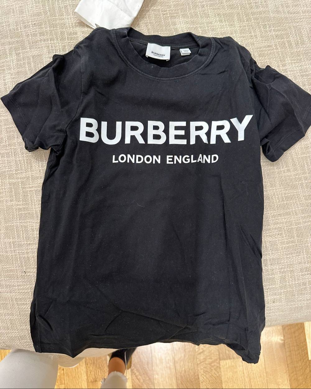 Renová Tu Vestidor - Remera Burberry