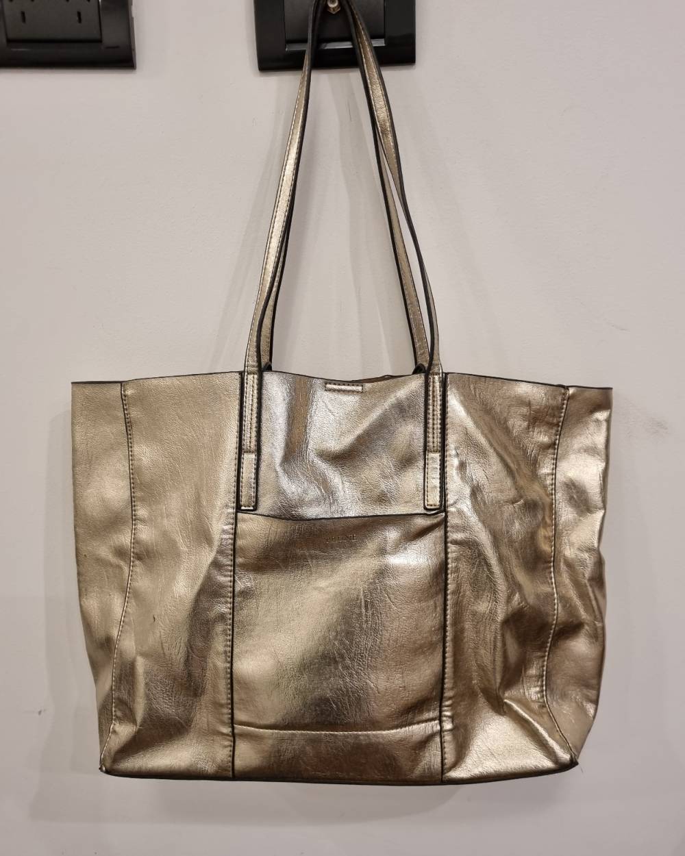 Renová Tu Vestidor - Cartera Prune