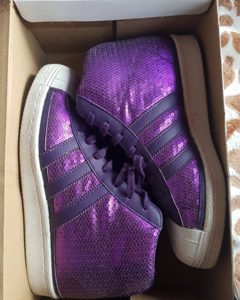 Renová Tu Vestidor - Zapatillas Adidas