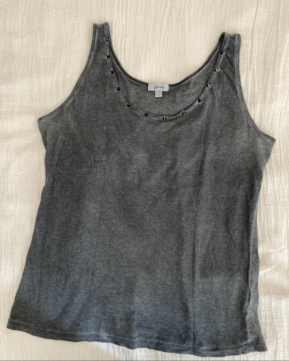 Renová Tu Vestidor - Remera Guess