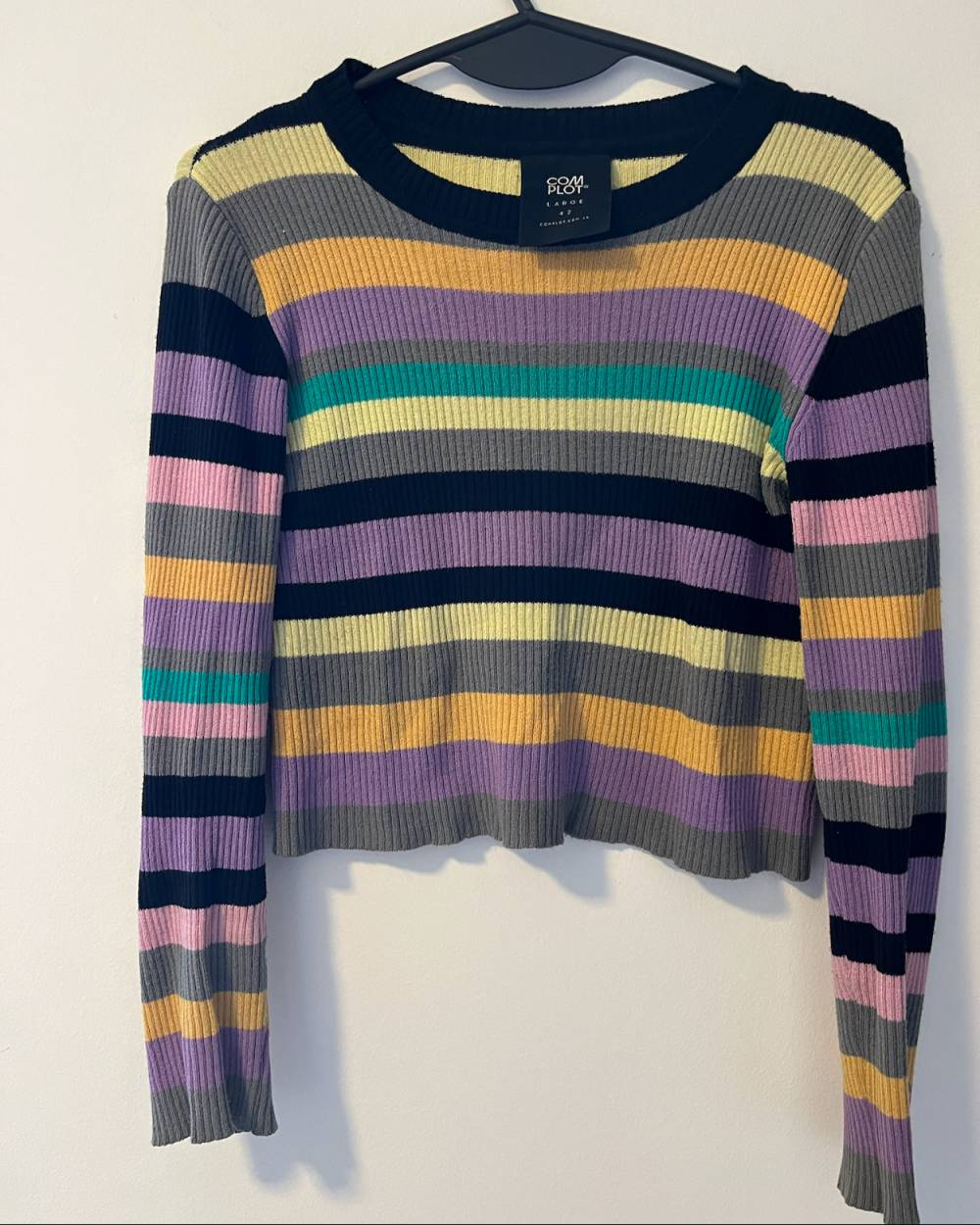 Renová Tu Vestidor - Sweater Complot