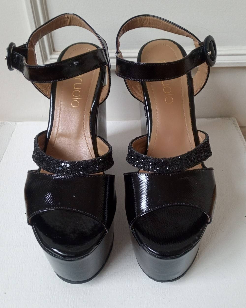 Renová Tu Vestidor - Sandalias Paruolo