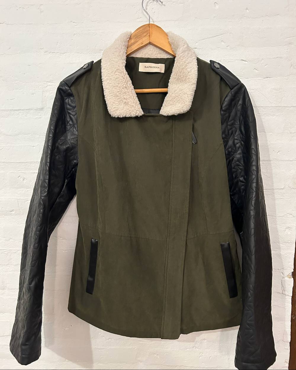 Renová Tu Vestidor - Campera Rapsodia