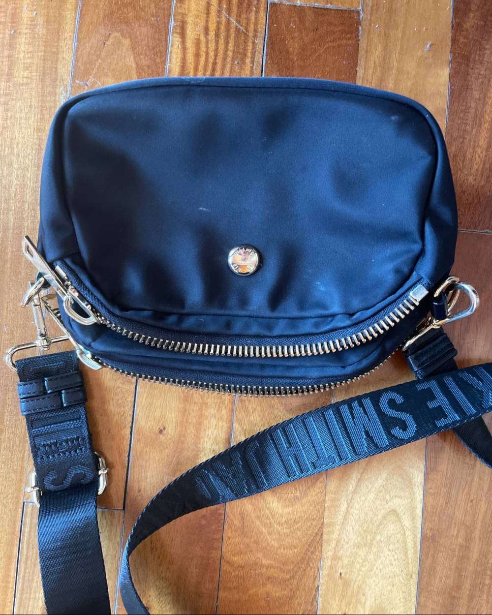 Renová Tu Vestidor - Cartera Jackie Smith