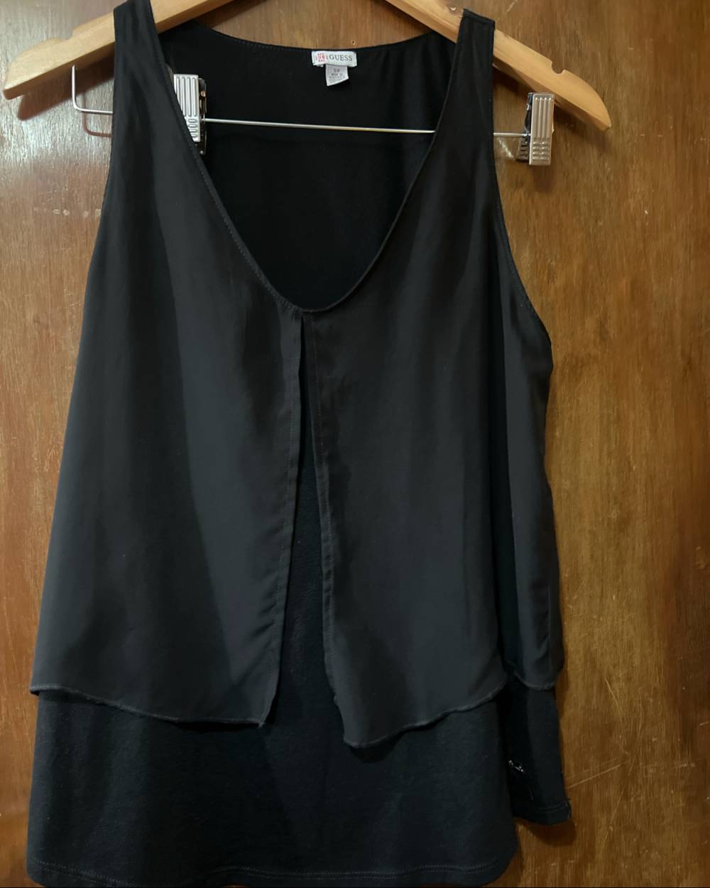 Renová Tu Vestidor - Remera Guess