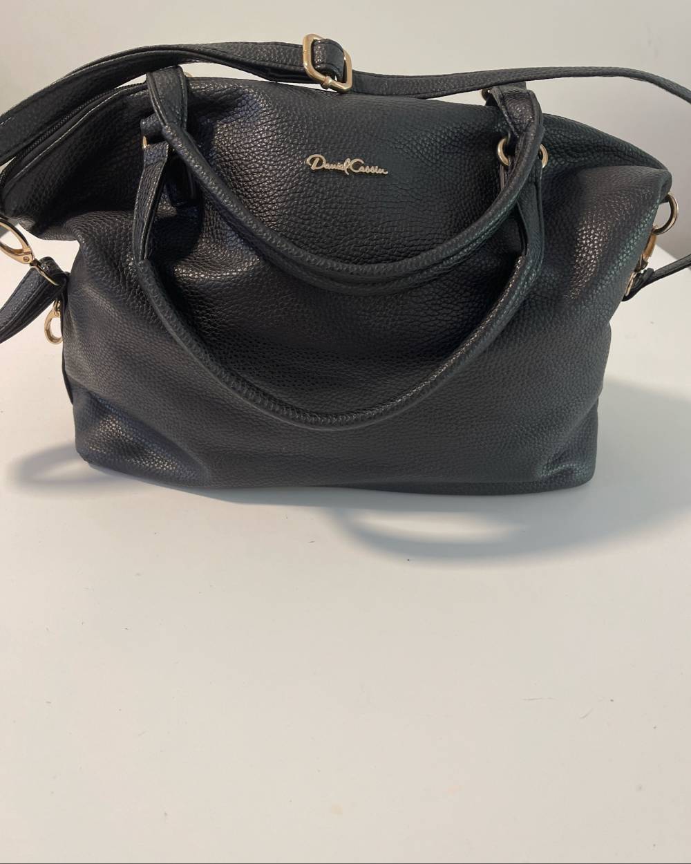 Renová Tu Vestidor - Cartera Daniel Cassin