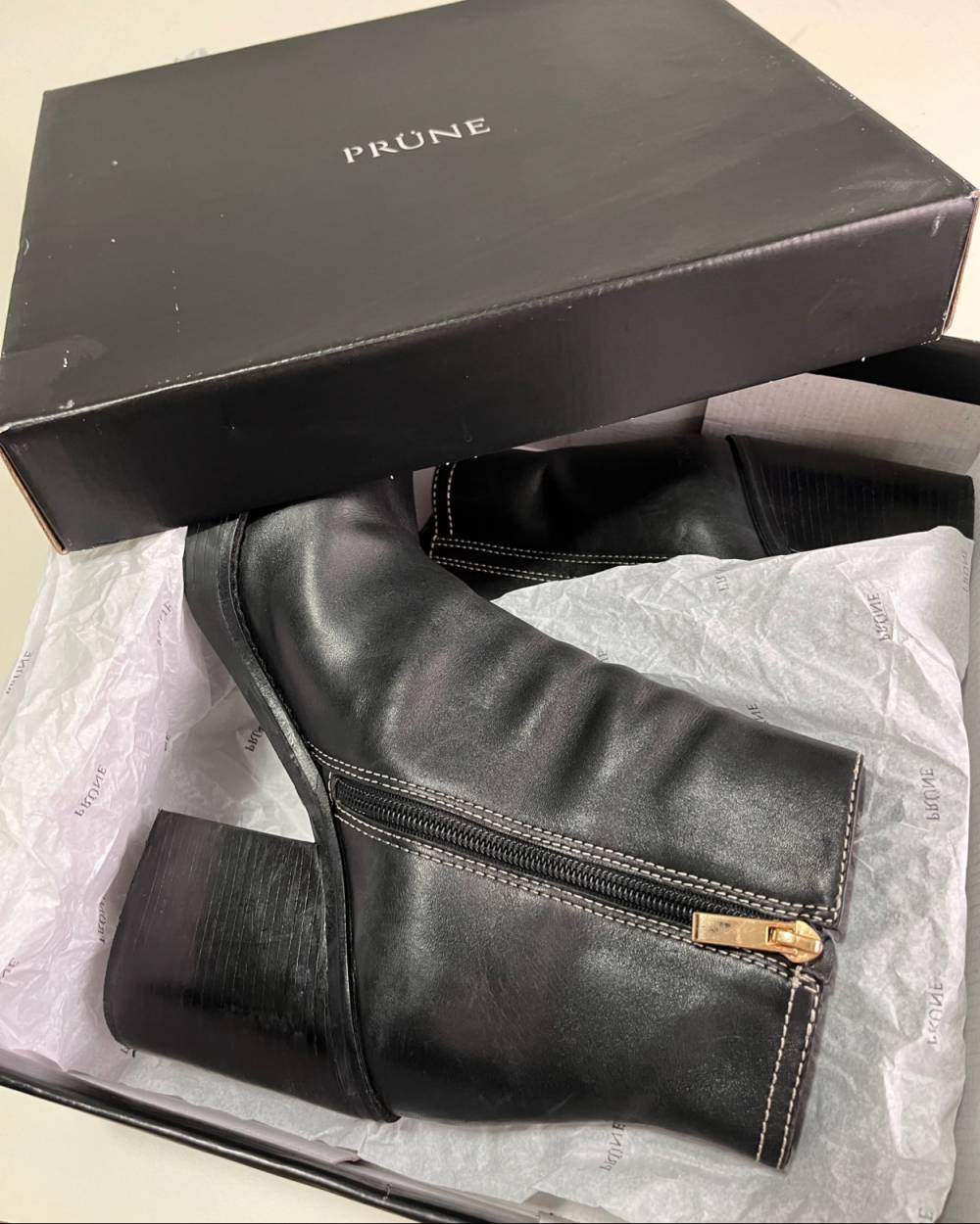 Renová Tu Vestidor - Botas Prune