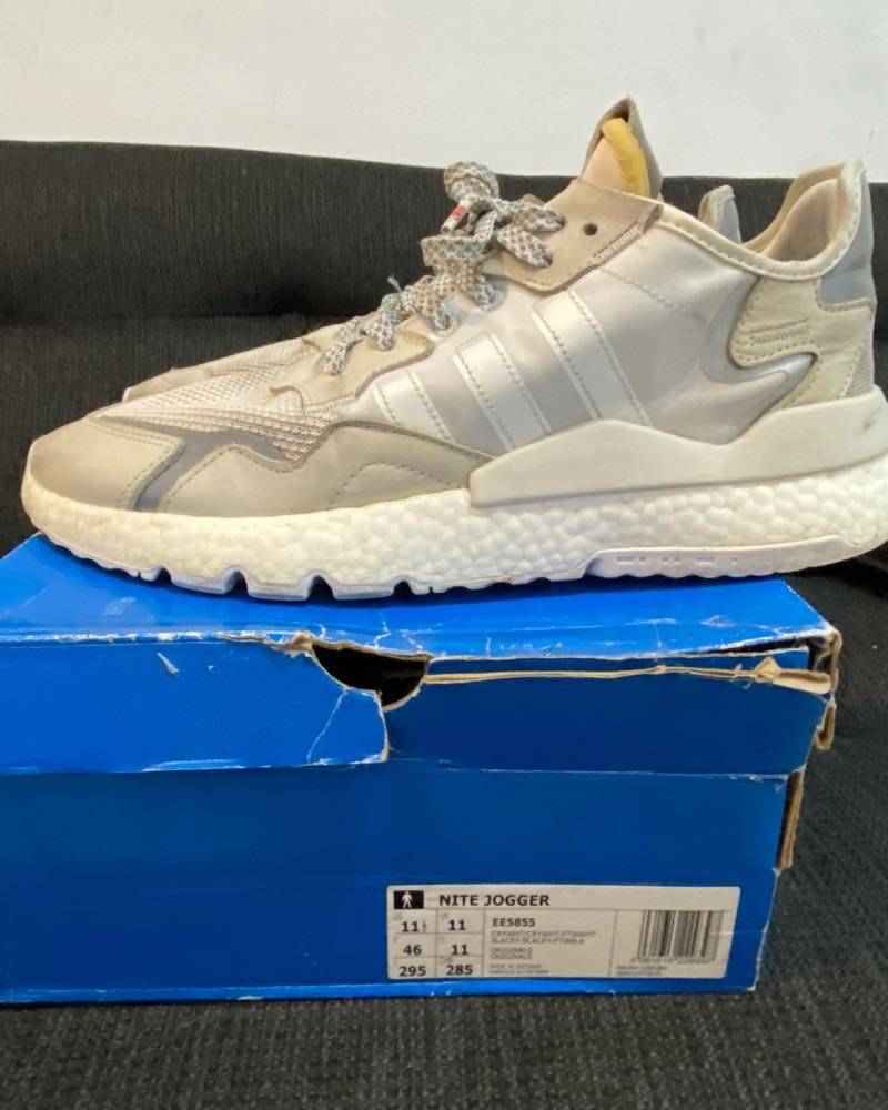 Renová Tu Vestidor - Zapatillas Adidas