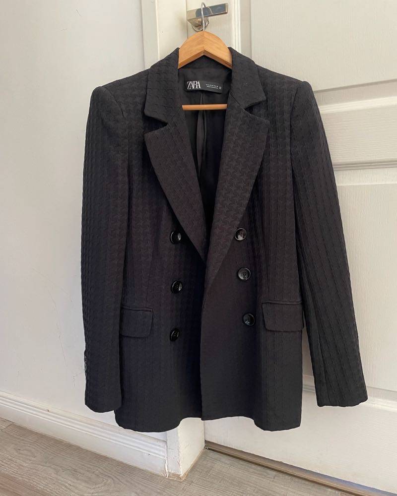 Renová Tu Vestidor - Saco Zara