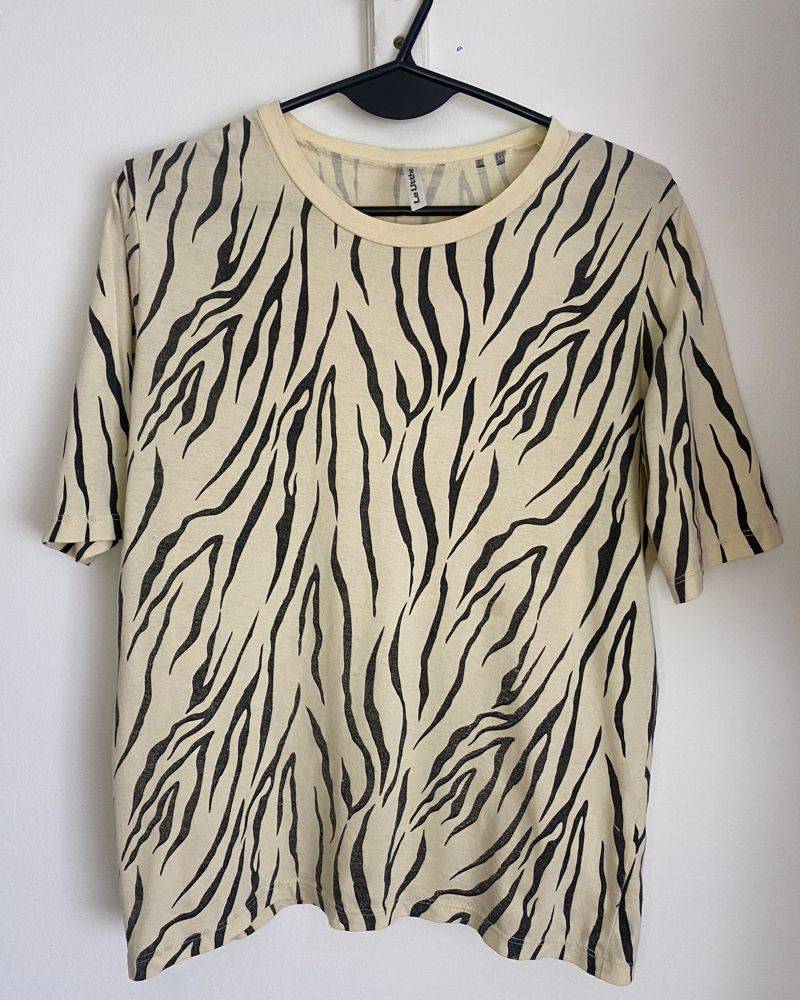 Renová Tu Vestidor - Remera Le Utthe