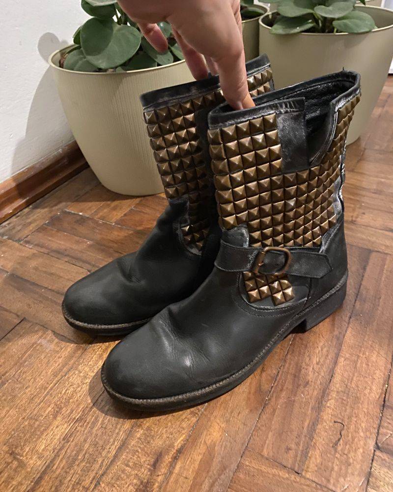 Renová Tu Vestidor - Botas Paruolo