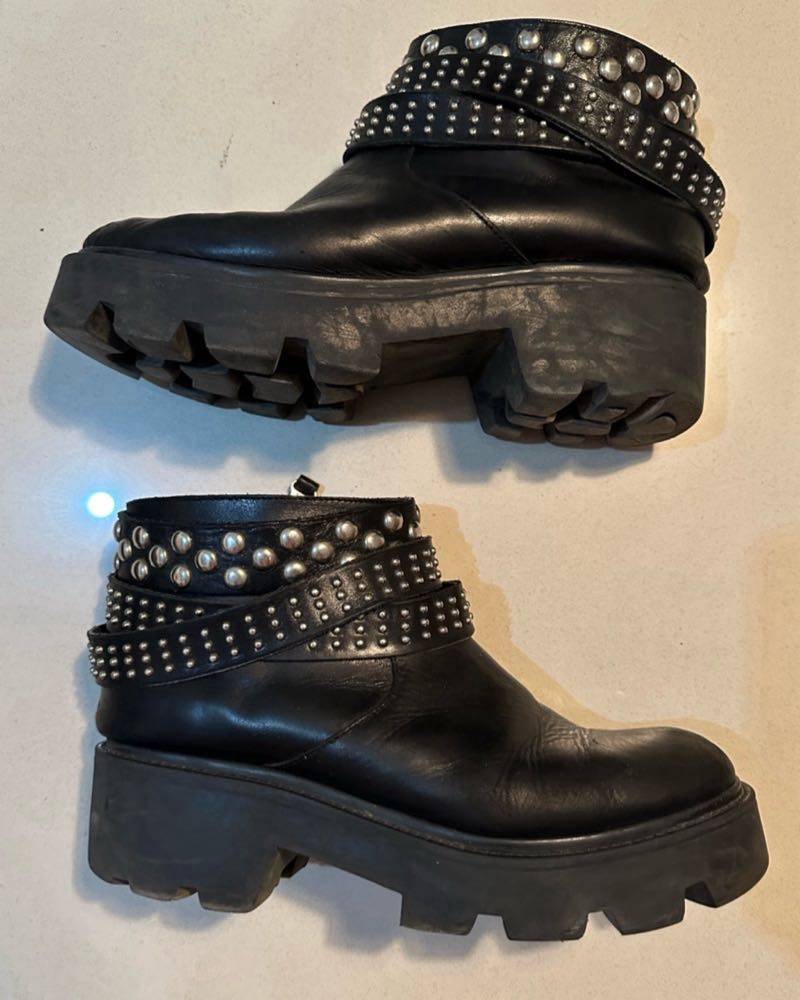 Renová Tu Vestidor - Botas Paruolo