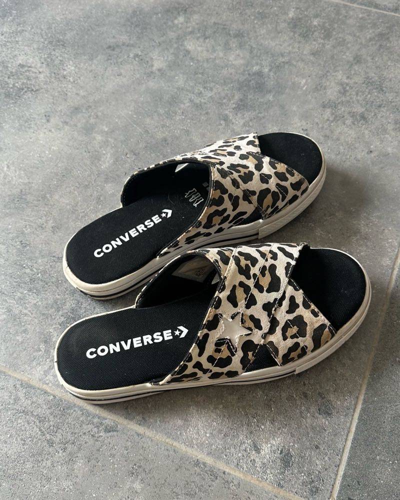 Renová Tu Vestidor - Ojotas Converse