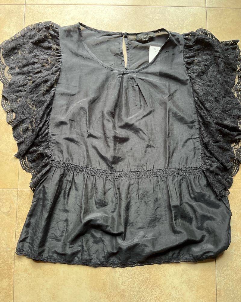 Renová Tu Vestidor - Camisa Forever 21