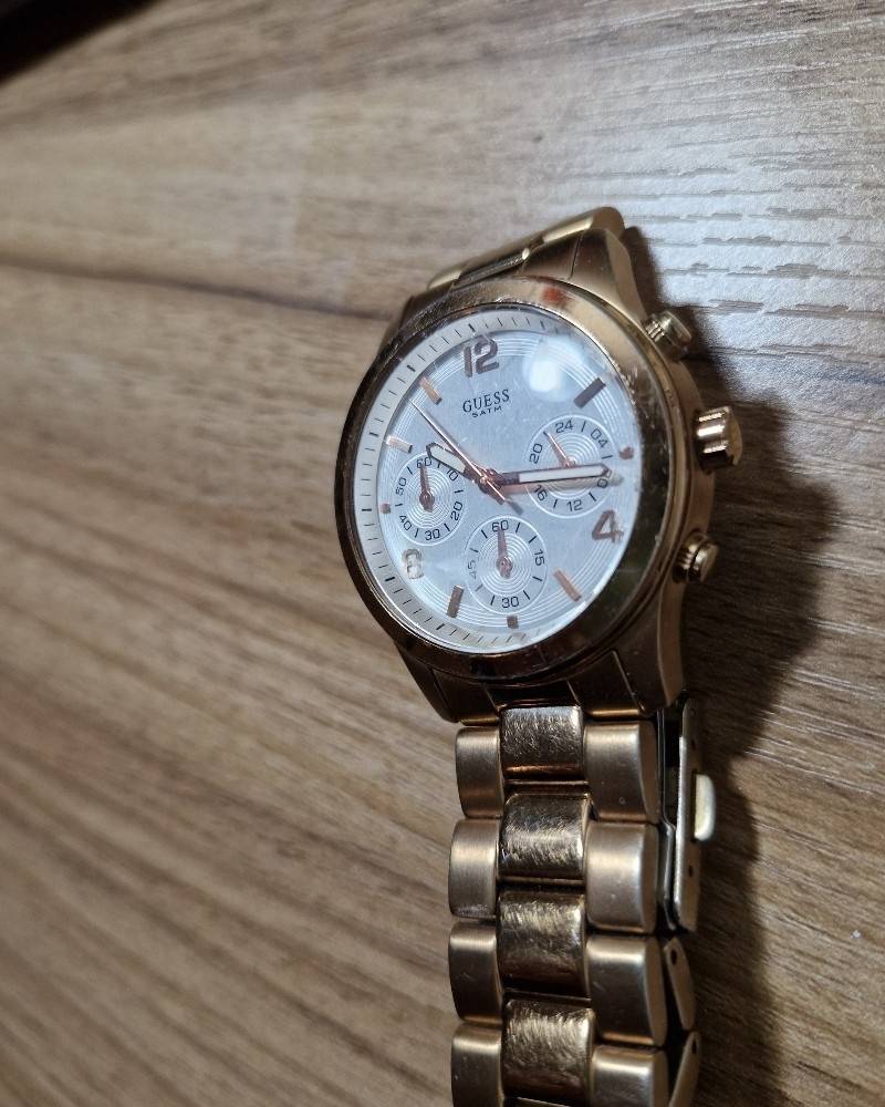 Renová Tu Vestidor - Reloj Guess