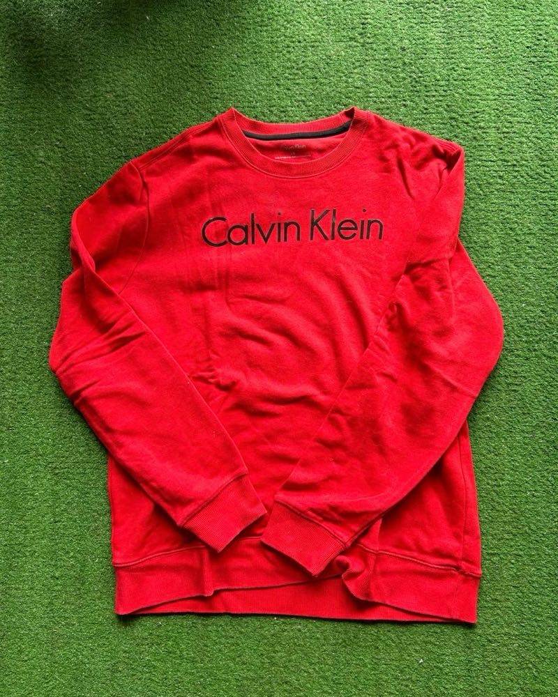 Renová Tu Vestidor - Buzo Calvin Klein