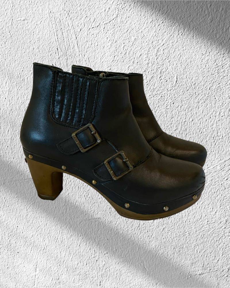 Renová Tu Vestidor - Botas Lady Stork