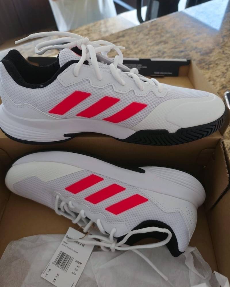 Renová Tu Vestidor - Zapatillas Adidas