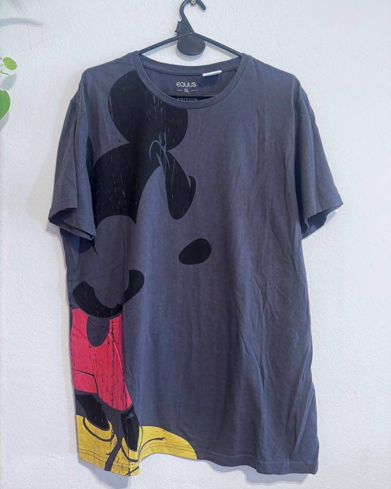 Renová Tu Vestidor - Remera Equus