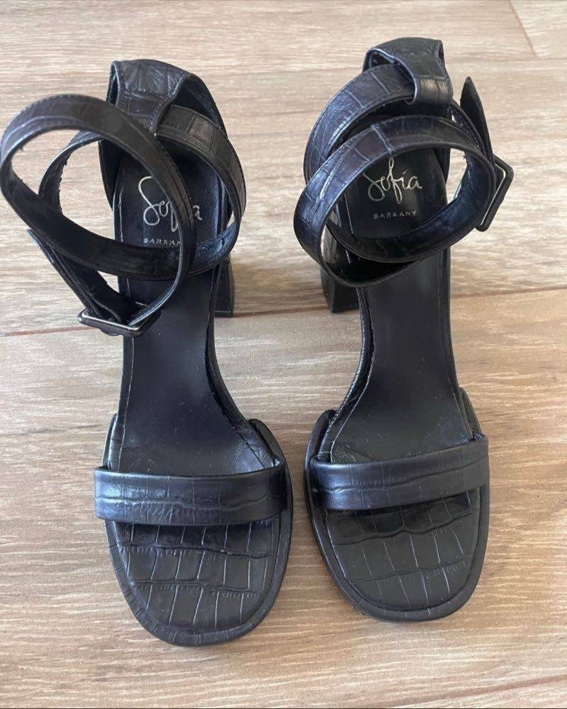 Renová Tu Vestidor - Sandalias Sofia Sarkany