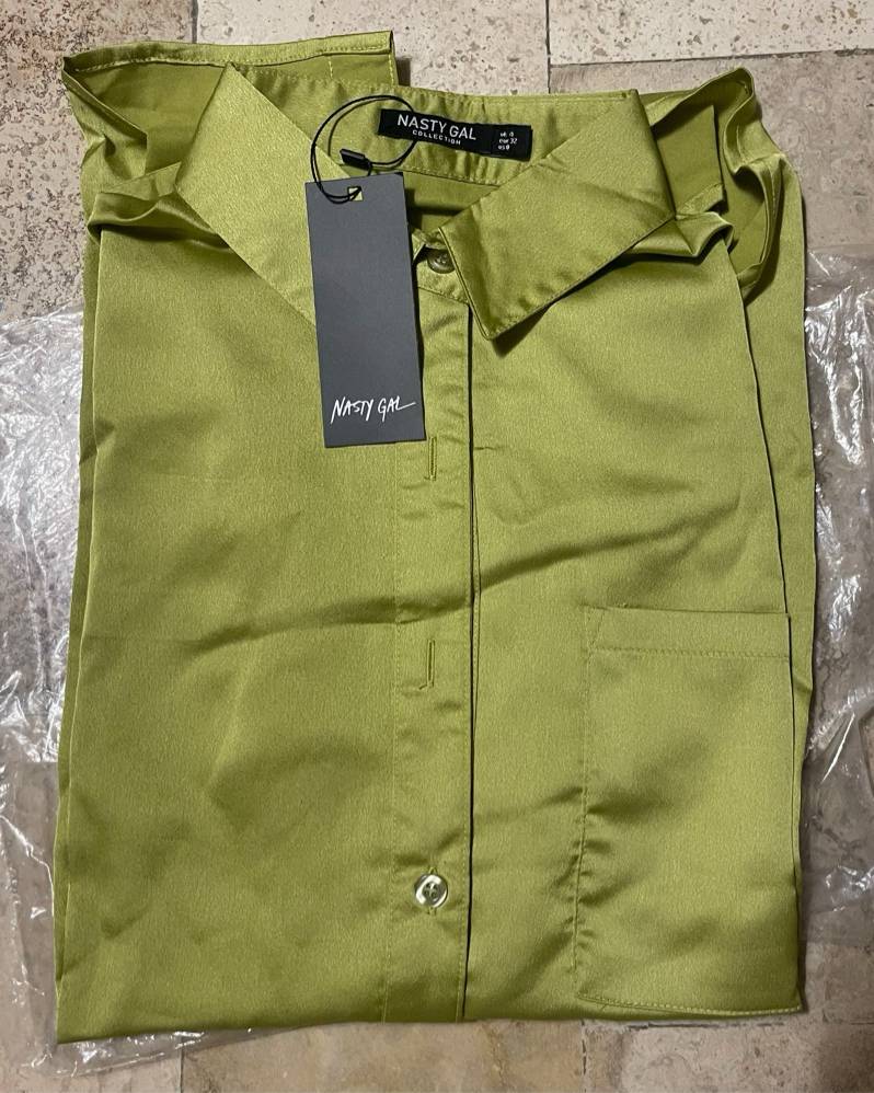 Renová Tu Vestidor - Camisa Nasty Gal