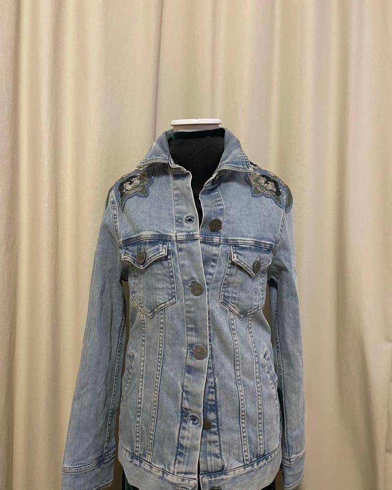 Renová Tu Vestidor - Campera Sofia Sarkany