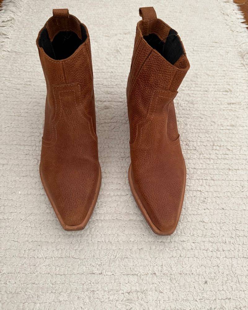 Renová Tu Vestidor - Botas Sybil Vane