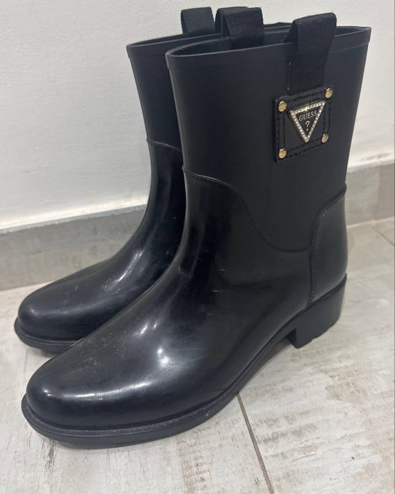 Renová Tu Vestidor - Botas Guess