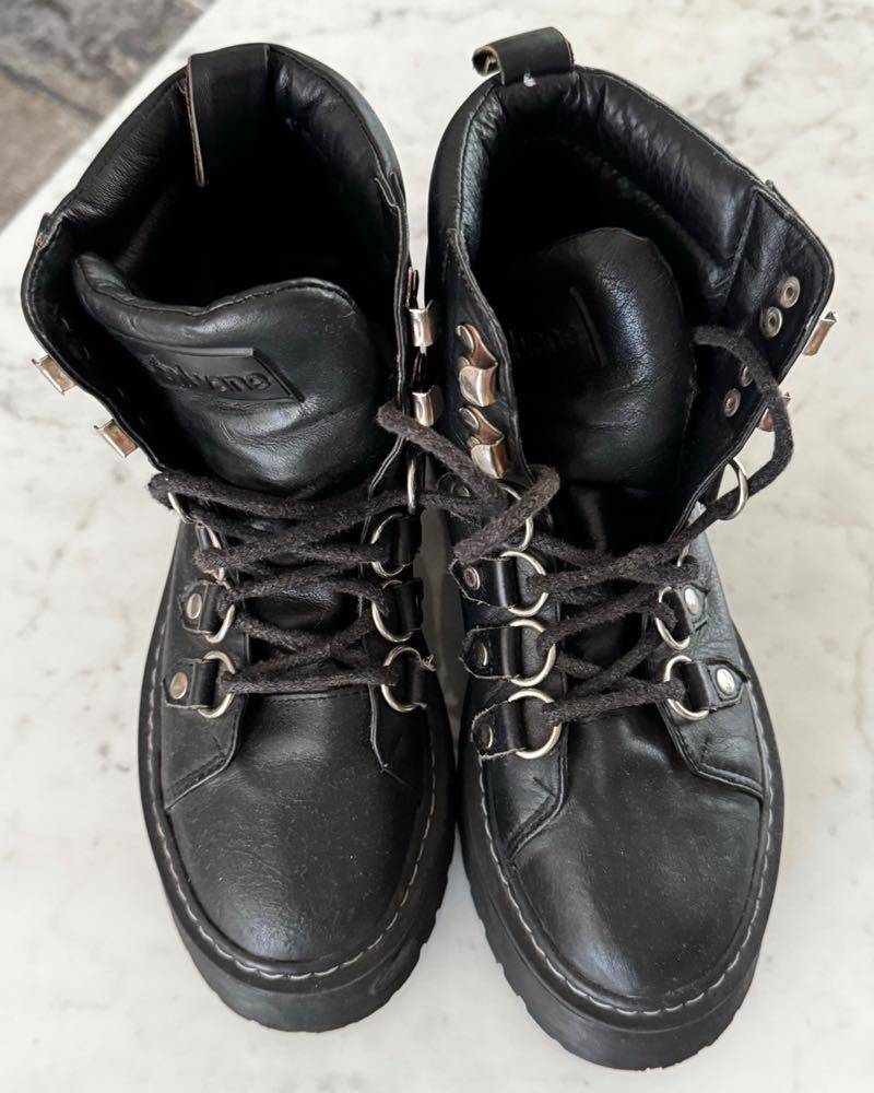 Renová Tu Vestidor - Botas Sybil Vane
